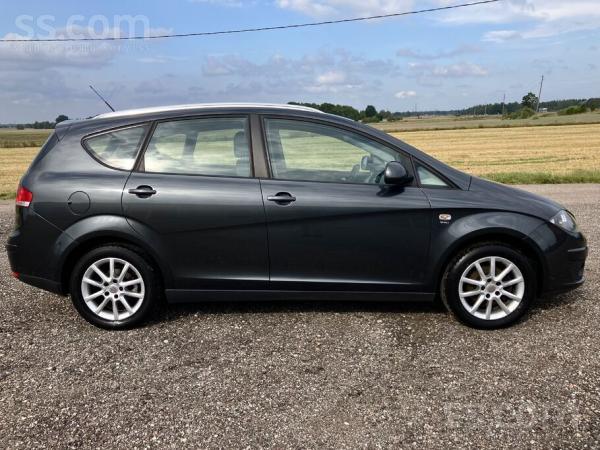 Grey SEAT Altea 2011 in Talsi, with an engine capacity of 1.20 L and mileage of 165 thousand km for 5500 €, photo 2 on AUTOMOTO.COM.LV