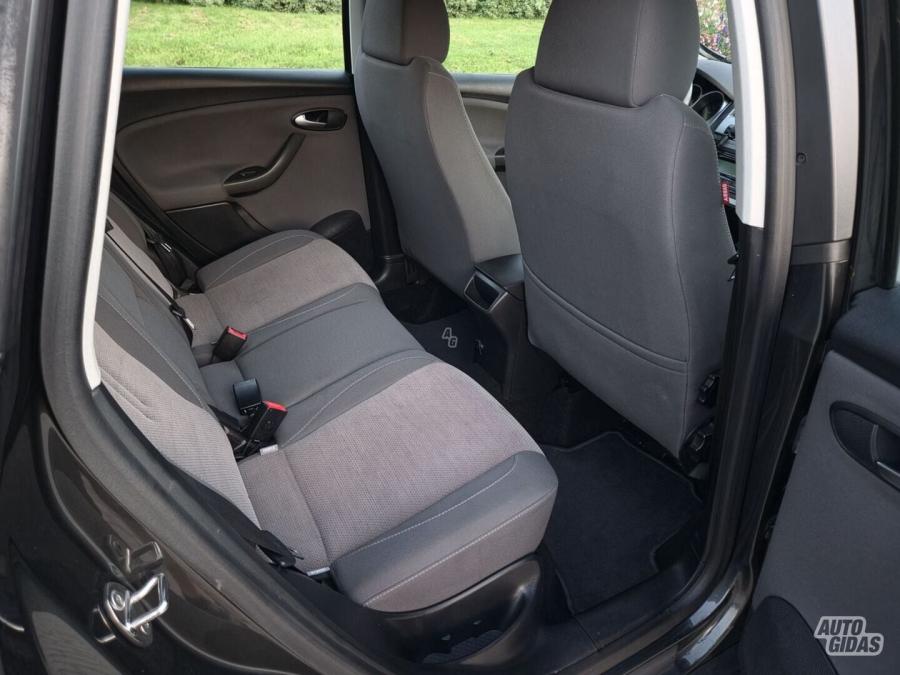 Pelēks SEAT Altea 2011 Kauņa, ar dzinēja tilpumu 1.80 L un nobraukumu 241 tūkst. km par 3990 €, foto 20 vietnē AUTOMOTO.COM.LV