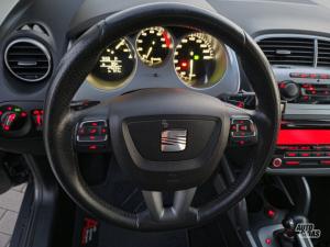 Pelēks SEAT Altea 2011 Kauņa, ar dzinēja tilpumu 1.80 L un nobraukumu 241 tūkst. km par 3990 €, foto 22 vietnē AUTOMOTO.COM.LV