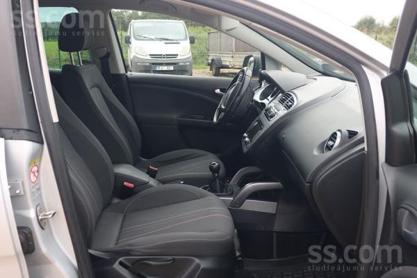Grey SEAT Altea 2011 in Kuldiga, with an engine capacity of 1.20 L and mileage of 222 thousand km for 3900 €, photo 6 on AUTOMOTO.COM.LV