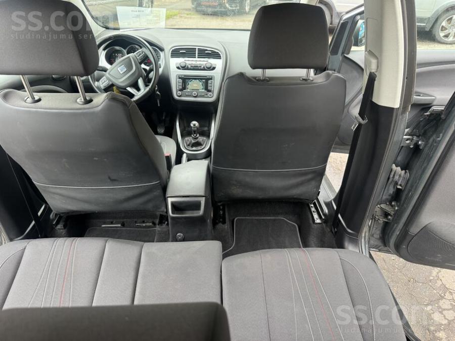 Pelēks SEAT Altea 2012 Rīga, ar dzinēja tilpumu 2.00 L un nobraukumu 154 tūkst. km par 6450 €, foto 15 vietnē AUTOMOTO.COM.LV
