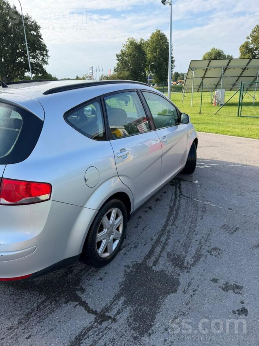 Pelēks SEAT Altea 2012 Rīga, ar dzinēja tilpumu 1.60 L un nobraukumu 280 tūkst. km par 3900 €, foto 1 vietnē AUTOMOTO.COM.LV