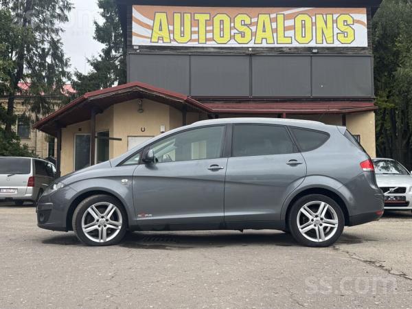 Grey SEAT Altea 2012 in Riga, with an engine capacity of 2.00 L and mileage of 155 thousand km for 6750 €, photo 1 on AUTOMOTO.COM.LV