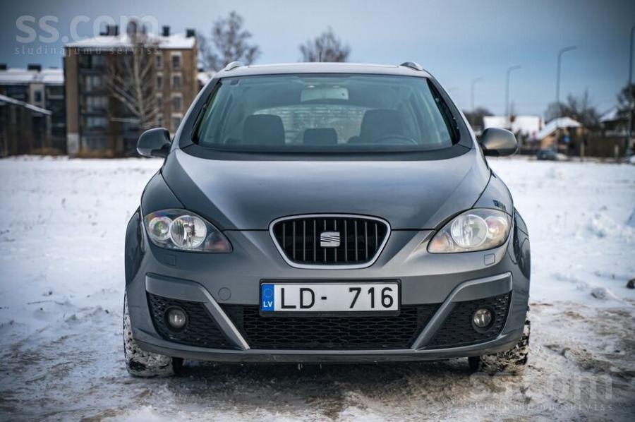 Pelēks SEAT Altea 2013 Rīga, ar dzinēja tilpumu 1.60 L un nobraukumu 0 tūkst. km par 2990 €, foto 2 vietnē AUTOMOTO.COM.LV