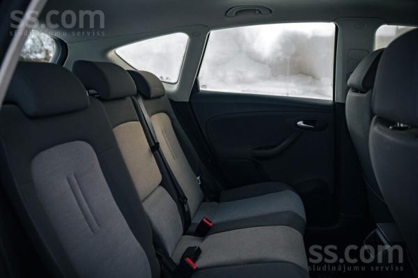 Grey SEAT Altea 2013 in Riga, with an engine capacity of 1.60 L and mileage of 0 thousand km for 2990 €, photo 9 on AUTOMOTO.COM.LV