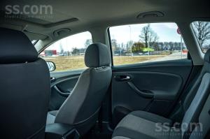 Grey SEAT Altea 2013 in Riga, with an engine capacity of 1.60 L and mileage of 0 thousand km for 1990 €, photo 11 on AUTOMOTO.COM.LV
