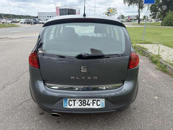 Pelēks SEAT Altea 2013 Tauragė, ar dzinēja tilpumu 1.60 L un nobraukumu 182 tūkst. km par 4500 €, foto 6 vietnē AUTOMOTO.COM.LV