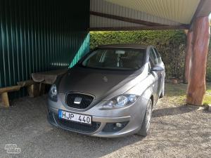 Pelēks SEAT Altea 2004 Plungė, ar dzinēja tilpumu 2.00 L un nobraukumu 273 tūkst. km par 1500 €, foto  vietnē AUTOMOTO.COM.LV