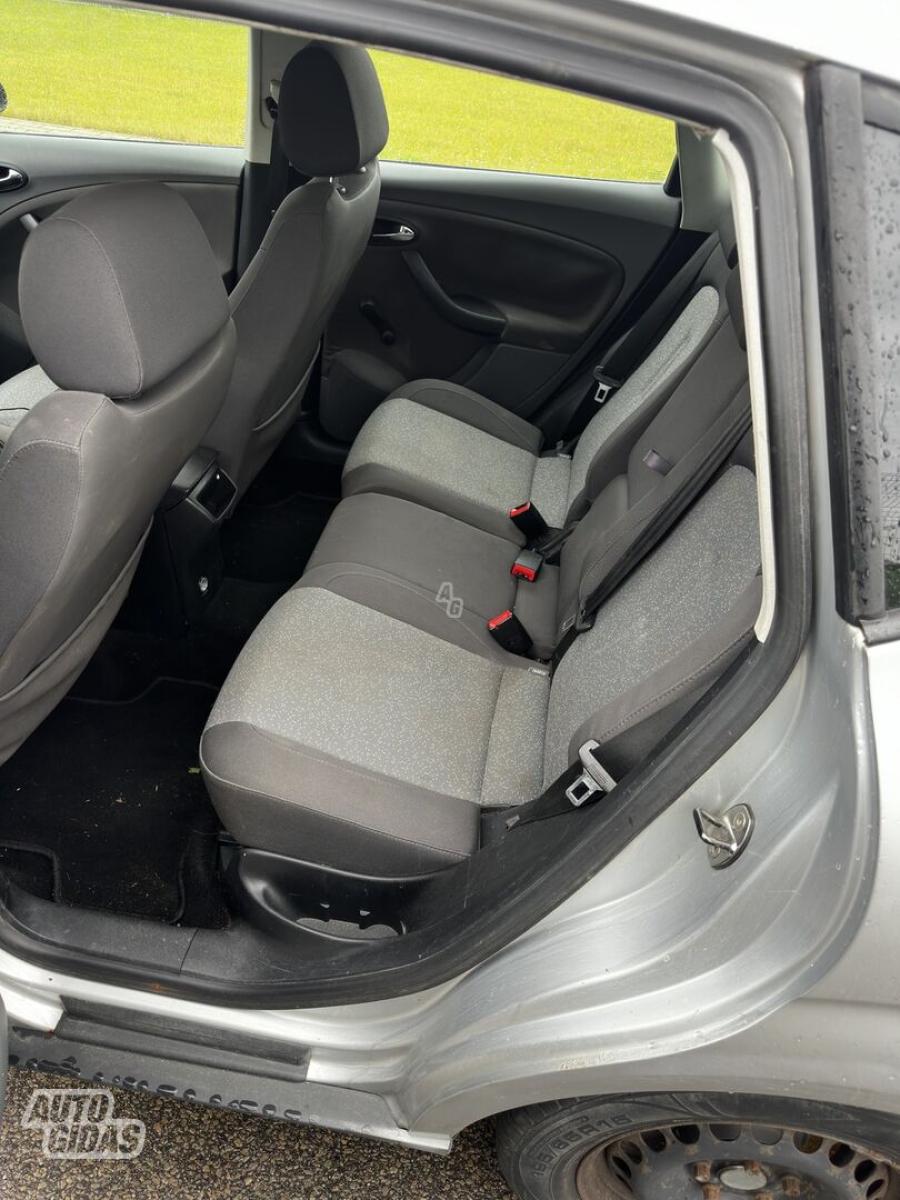 Pelēks SEAT Altea 2004 Klaipėda, ar dzinēja tilpumu 1.60 L un nobraukumu 239 tūkst. km par 750 €, foto 8 vietnē AUTOMOTO.COM.LV