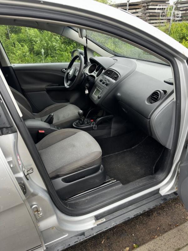 Pelēks SEAT Altea 2004 Klaipėda, ar dzinēja tilpumu 1.60 L un nobraukumu 239 tūkst. km par 750 €, foto 8 vietnē AUTOMOTO.COM.LV