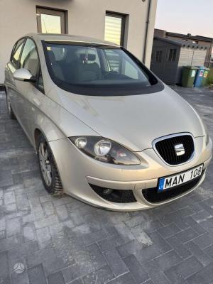 Pelēks SEAT Altea 2004 Kauņa, ar dzinēja tilpumu 1.90 L un nobraukumu 271 tūkst. km par 1300 €, foto  vietnē AUTOMOTO.COM.LV