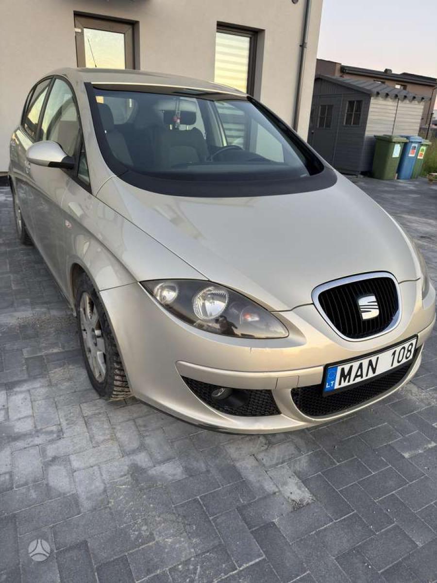 Grey SEAT Altea 2004 in Kaunas, with an engine capacity of 1.90 L and mileage of 271 thousand km for 1300 €, photo 1 on AUTOMOTO.COM.LV