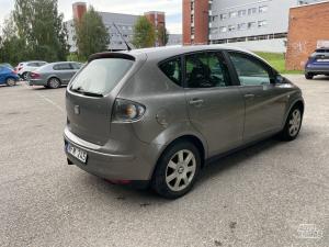 Grey SEAT Altea 2004 in Marijampole, with an engine capacity of 2.00 L and mileage of 354 thousand km for 1500 €, photo 4 on AUTOMOTO.COM.LV
