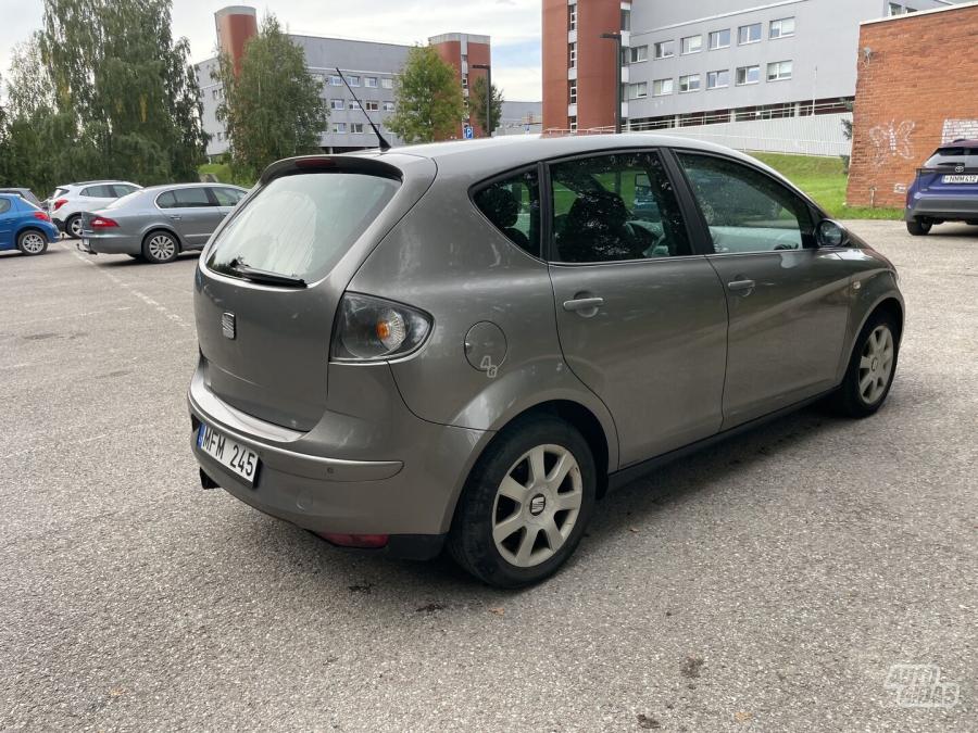 Grey SEAT Altea 2004 in Marijampole, with an engine capacity of 2.00 L and mileage of 354 thousand km for 1500 €, photo 4 on AUTOMOTO.COM.LV