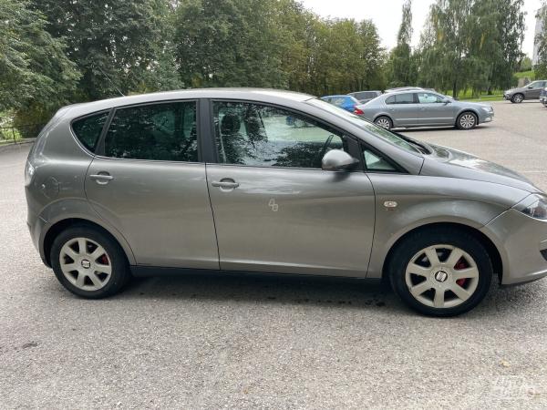 Grey SEAT Altea 2004 in Marijampole, with an engine capacity of 2.00 L and mileage of 354 thousand km for 1500 €, photo 7 on AUTOMOTO.COM.LV