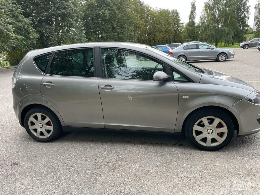 Grey SEAT Altea 2004 in Marijampole, with an engine capacity of 2.00 L and mileage of 354 thousand km for 1500 €, photo 7 on AUTOMOTO.COM.LV