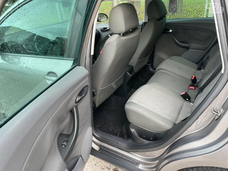 Grey SEAT Altea 2004 in Marijampole, with an engine capacity of 2.00 L and mileage of 354 thousand km for 1500 €, photo 10 on AUTOMOTO.COM.LV
