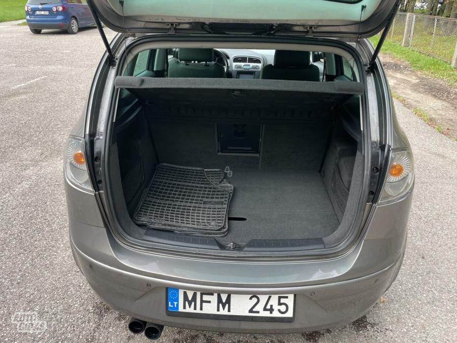 Grey SEAT Altea 2004 in Marijampole, with an engine capacity of 2.00 L and mileage of 354 thousand km for 1500 €, photo 15 on AUTOMOTO.COM.LV