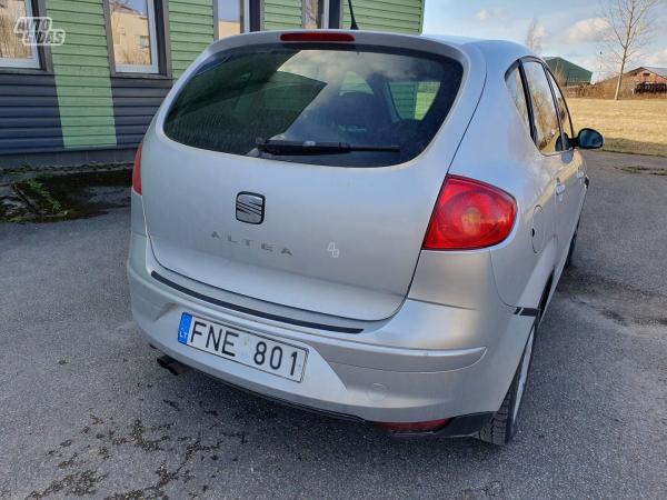 Pelēks SEAT Altea 2005 Šauļi, ar dzinēja tilpumu 2.00 L un nobraukumu 290 tūkst. km par 1100 €, foto 6 vietnē AUTOMOTO.COM.LV