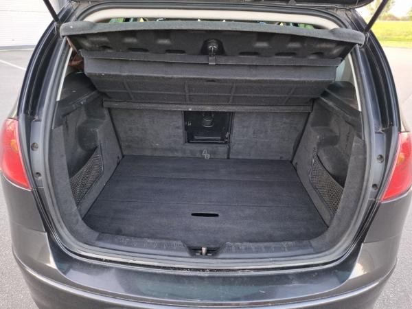 Grey SEAT Altea 2005 in Siauliai, with an engine capacity of 2.00 L and mileage of 321 thousand km for 1890 €, photo 8 on AUTOMOTO.COM.LV
