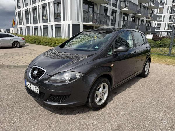 Grey SEAT Altea 2005 in Vilnius, with an engine capacity of 1.60 L and mileage of 20 thousand km for 1650 €, photo 1 on AUTOMOTO.COM.LV