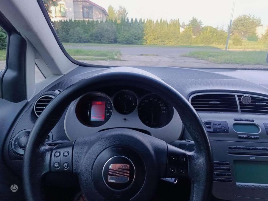 Серый Сеат Алтеа 2005 в Паневежис, объемом двигателя 1.97 л и пробегом 286 тыс. км за 2650 €, фото 12 на AUTOMOTO.COM.LV