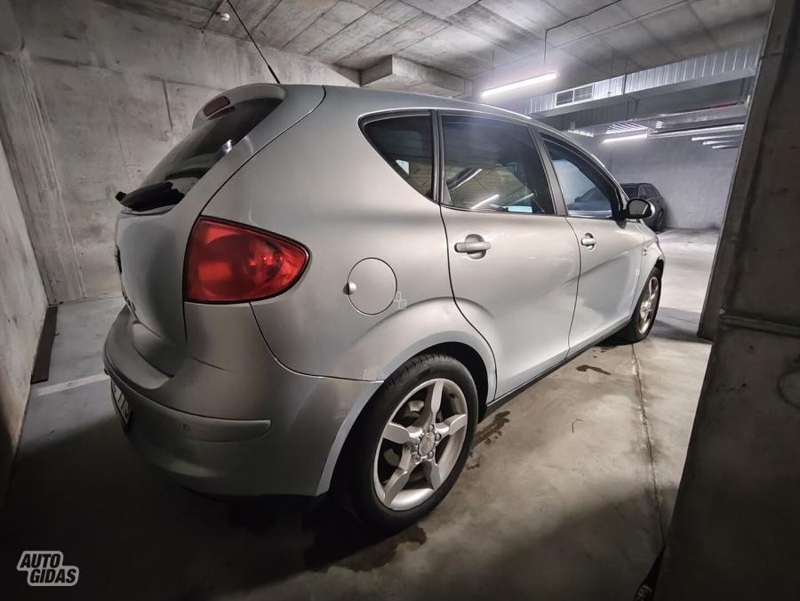 Grey SEAT Altea 2005 in Vilnius, with an engine capacity of 2.00 L and mileage of 319 thousand km for 1700 €, photo 7 on AUTOMOTO.COM.LV