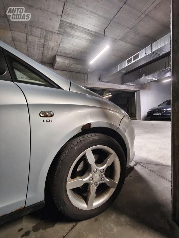 Grey SEAT Altea 2005 in Vilnius, with an engine capacity of 2.00 L and mileage of 319 thousand km for 1700 €, photo 6 on AUTOMOTO.COM.LV