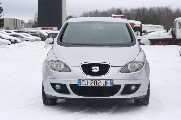 Grey SEAT Altea 2006 in Kaunas, with an engine capacity of 1.98 L and mileage of 145 thousand km for 3500 €, photo 2 on AUTOMOTO.COM.LV
