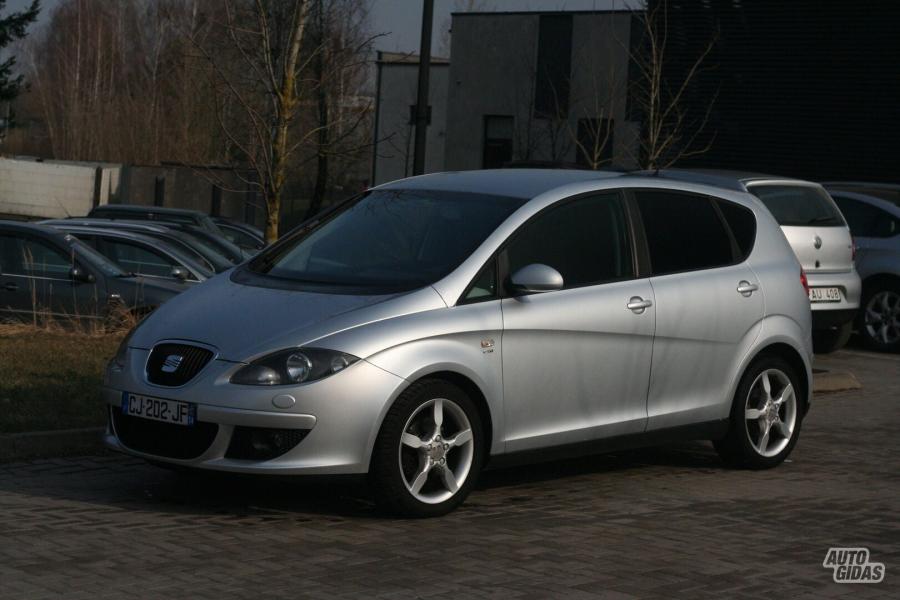 Pelēks SEAT Altea 2006 Kauņa, ar dzinēja tilpumu 2.00 L un nobraukumu 145 tūkst. km par 3500 €, foto 1 vietnē AUTOMOTO.COM.LV