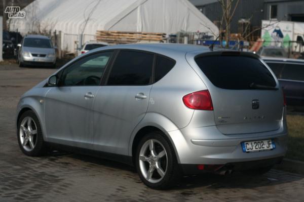 Grey SEAT Altea 2006 in Kaunas, with an engine capacity of 2.00 L and mileage of 145 thousand km for 3500 €, photo 4 on AUTOMOTO.COM.LV
