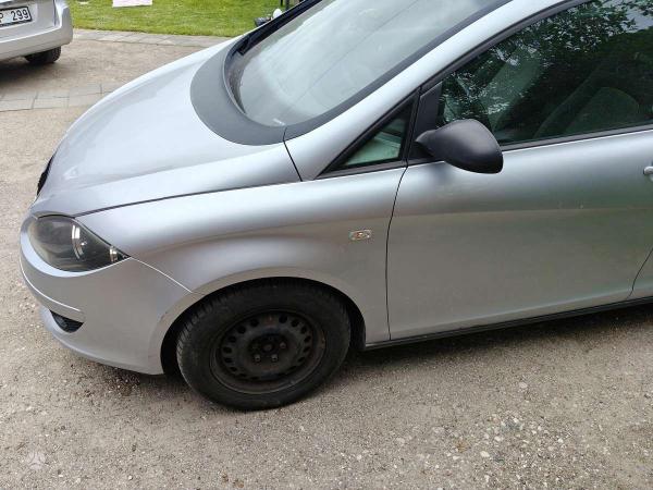 Grey SEAT Altea 2006 in Sakiai, with an engine capacity of 1.90 L and mileage of 273 thousand km for 800 €, photo 2 on AUTOMOTO.COM.LV