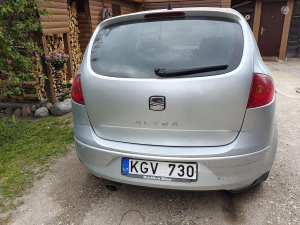 Grey SEAT Altea 2006 in Sakiai, with an engine capacity of 1.90 L and mileage of 273 thousand km for 800 €, photo 4 on AUTOMOTO.COM.LV