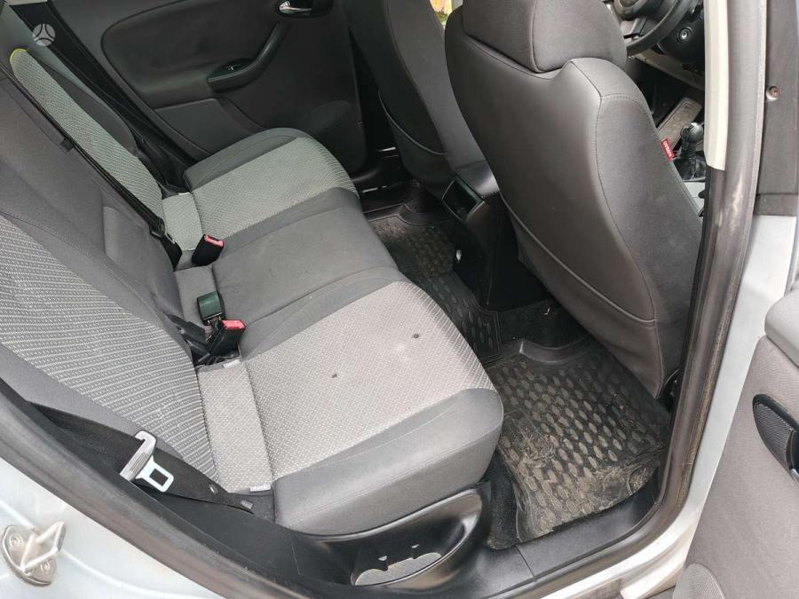 Grey SEAT Altea 2006 in Sakiai, with an engine capacity of 1.90 L and mileage of 273 thousand km for 800 €, photo 16 on AUTOMOTO.COM.LV