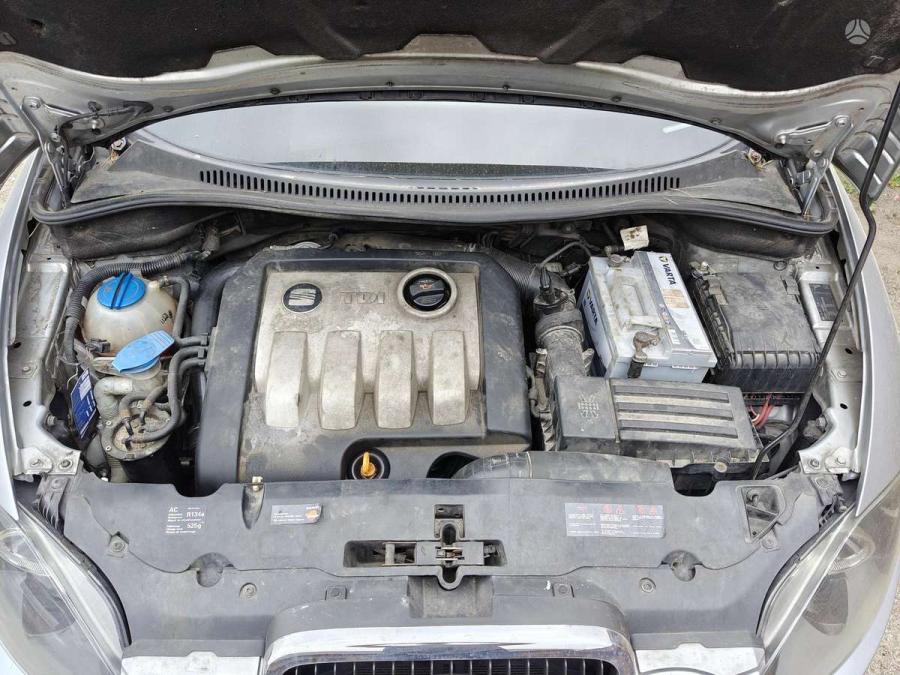Grey SEAT Altea 2006 in Sakiai, with an engine capacity of 1.90 L and mileage of 273 thousand km for 800 €, photo 19 on AUTOMOTO.COM.LV