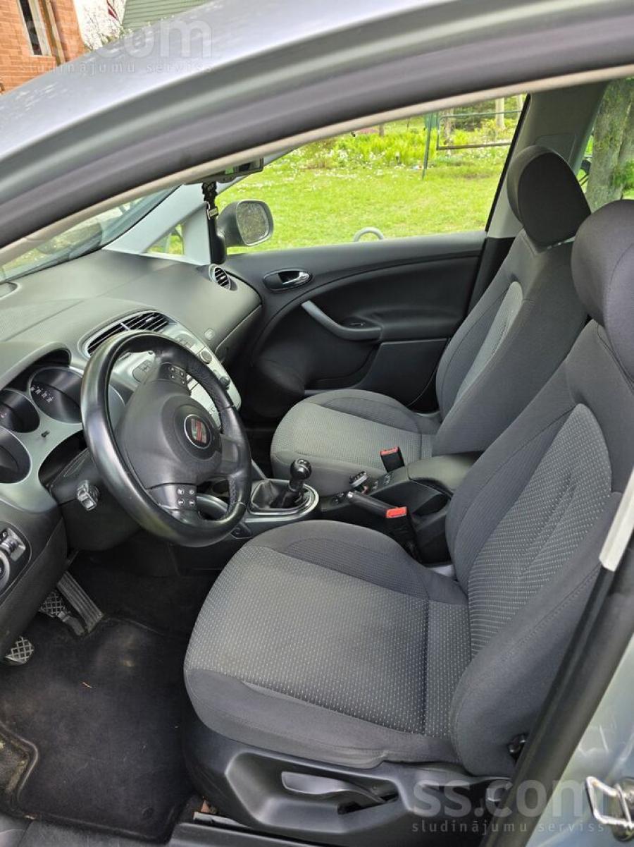 Pelēks SEAT Altea 2007 Tukums, ar dzinēja tilpumu 2.00 L un nobraukumu 284 tūkst. km par 2200 €, foto 6 vietnē AUTOMOTO.COM.LV