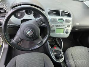 Pelēks SEAT Altea 2007 Tukums, ar dzinēja tilpumu 2.00 L un nobraukumu 284 tūkst. km par 2200 €, foto 10 vietnē AUTOMOTO.COM.LV