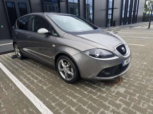 Grey SEAT Altea 2007 in Vilnius, with an engine capacity of 1.98 L and mileage of 163 thousand km for 1400 €, photo 6 on AUTOMOTO.COM.LV