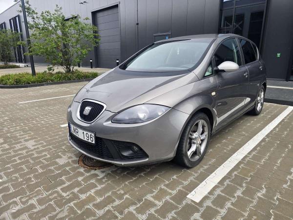 Pelēks SEAT Altea 2007 Viļņa, ar dzinēja tilpumu 1.98 L un nobraukumu 163 tūkst. km par 1400 €, foto 6 vietnē AUTOMOTO.COM.LV