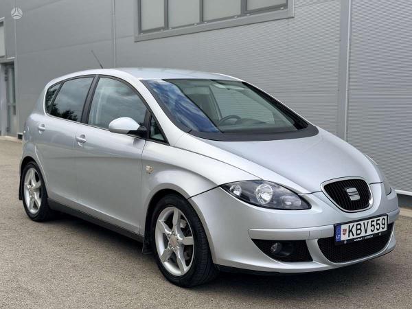 Grey SEAT Altea 2007 in Utena, with an engine capacity of 1.97 L and mileage of 337 thousand km for 1620 €, photo 3 on AUTOMOTO.COM.LV
