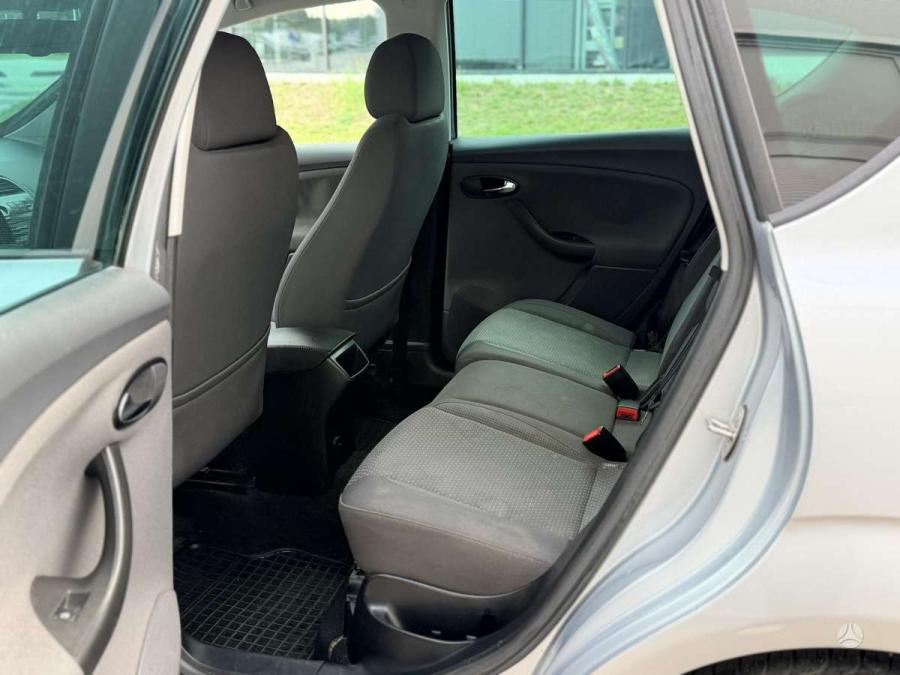 Pelēks SEAT Altea 2007 Utena, ar dzinēja tilpumu 1.97 L un nobraukumu 337 tūkst. km par 1620 €, foto 18 vietnē AUTOMOTO.COM.LV