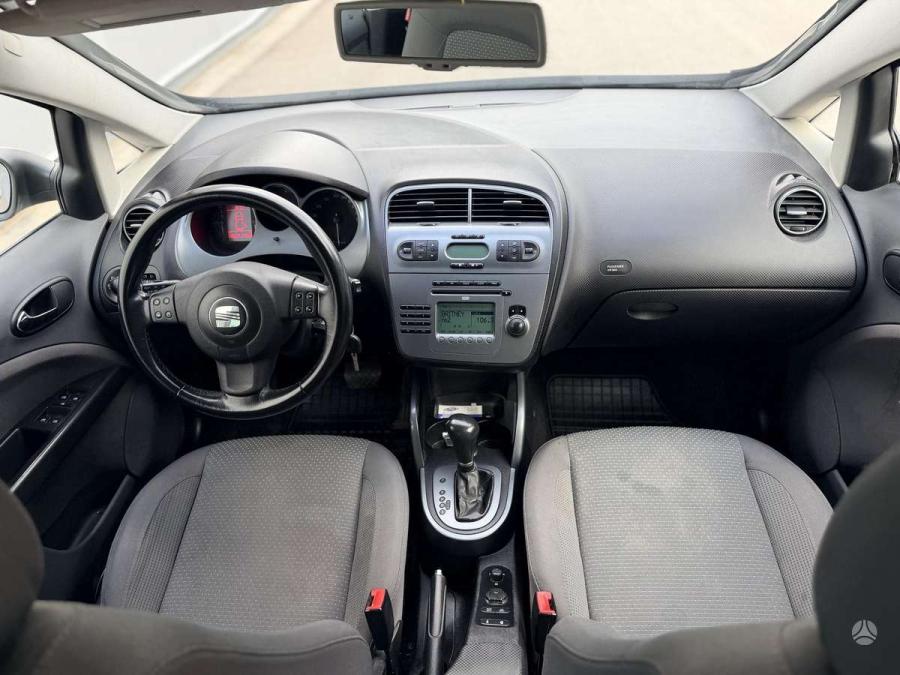 Pelēks SEAT Altea 2007 Utena, ar dzinēja tilpumu 1.97 L un nobraukumu 337 tūkst. km par 1620 €, foto 20 vietnē AUTOMOTO.COM.LV