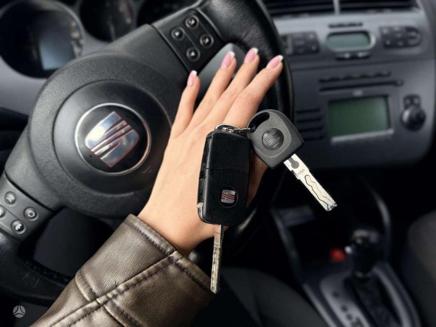 Pelēks SEAT Altea 2007 Utena, ar dzinēja tilpumu 1.97 L un nobraukumu 337 tūkst. km par 1620 €, foto 25 vietnē AUTOMOTO.COM.LV