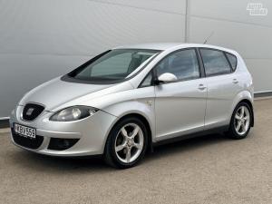 Grey SEAT Altea 2007 in Utena, with an engine capacity of 2.00 L and mileage of 337 thousand km for 1620 €, photo 4 on AUTOMOTO.COM.LV