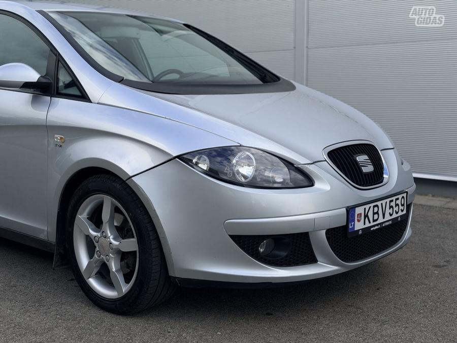 Grey SEAT Altea 2007 in Utena, with an engine capacity of 2.00 L and mileage of 337 thousand km for 1620 €, photo 7 on AUTOMOTO.COM.LV