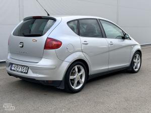 Grey SEAT Altea 2007 in Utena, with an engine capacity of 2.00 L and mileage of 337 thousand km for 1620 €, photo 9 on AUTOMOTO.COM.LV