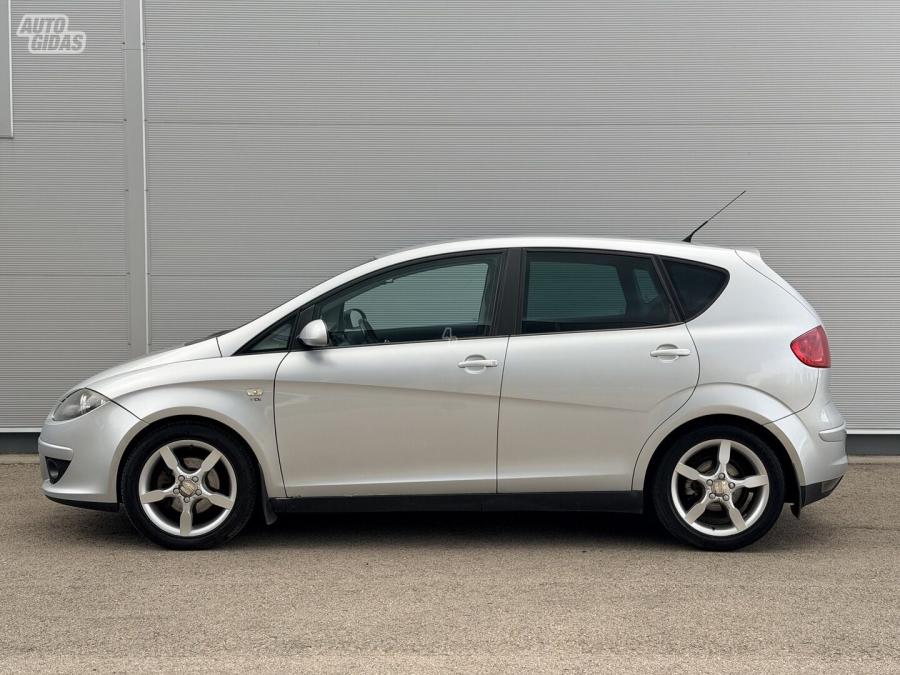 Grey SEAT Altea 2007 in Utena, with an engine capacity of 2.00 L and mileage of 337 thousand km for 1620 €, photo 15 on AUTOMOTO.COM.LV