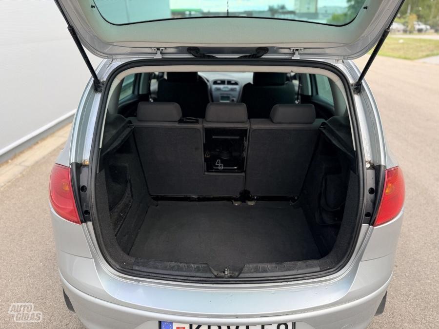 Grey SEAT Altea 2007 in Utena, with an engine capacity of 2.00 L and mileage of 337 thousand km for 1620 €, photo 23 on AUTOMOTO.COM.LV
