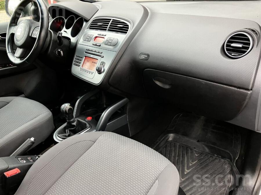 Pelēks SEAT Altea 2007 Talsi, ar dzinēja tilpumu 1.90 L un nobraukumu 284 tūkst. km par 2999 €, foto 15 vietnē AUTOMOTO.COM.LV