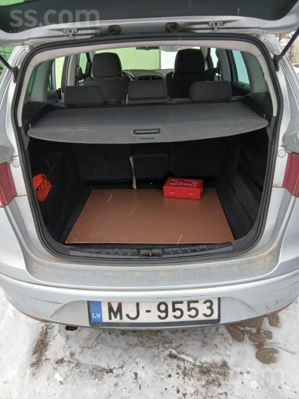 Grey SEAT Altea 2008 in Valmiera, with an engine capacity of 1.90 L and mileage of 204 thousand km for 2500 €, photo 6 on AUTOMOTO.COM.LV